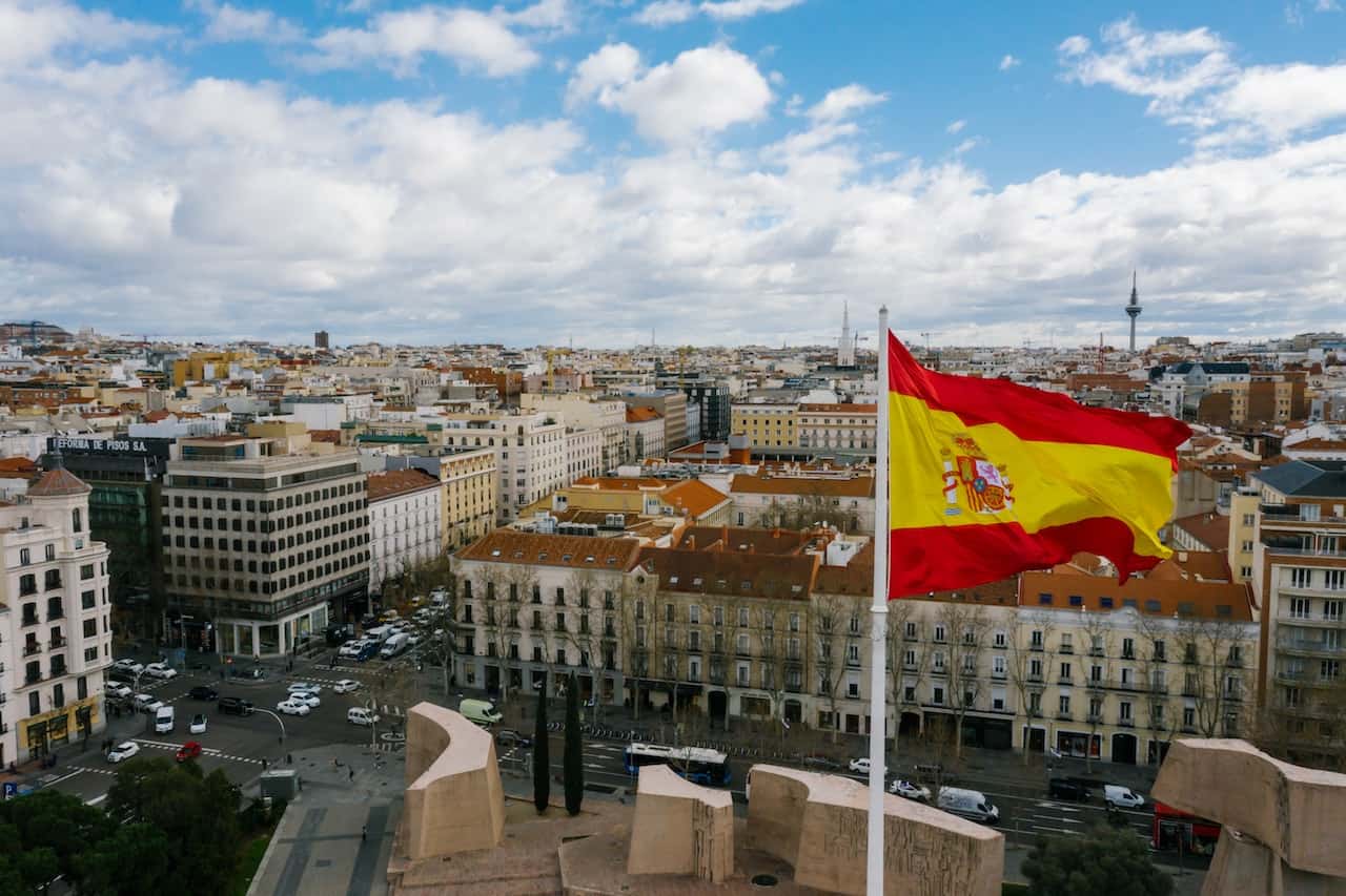 Plug For Spain: What You Need To Know - Plug Travel Guide